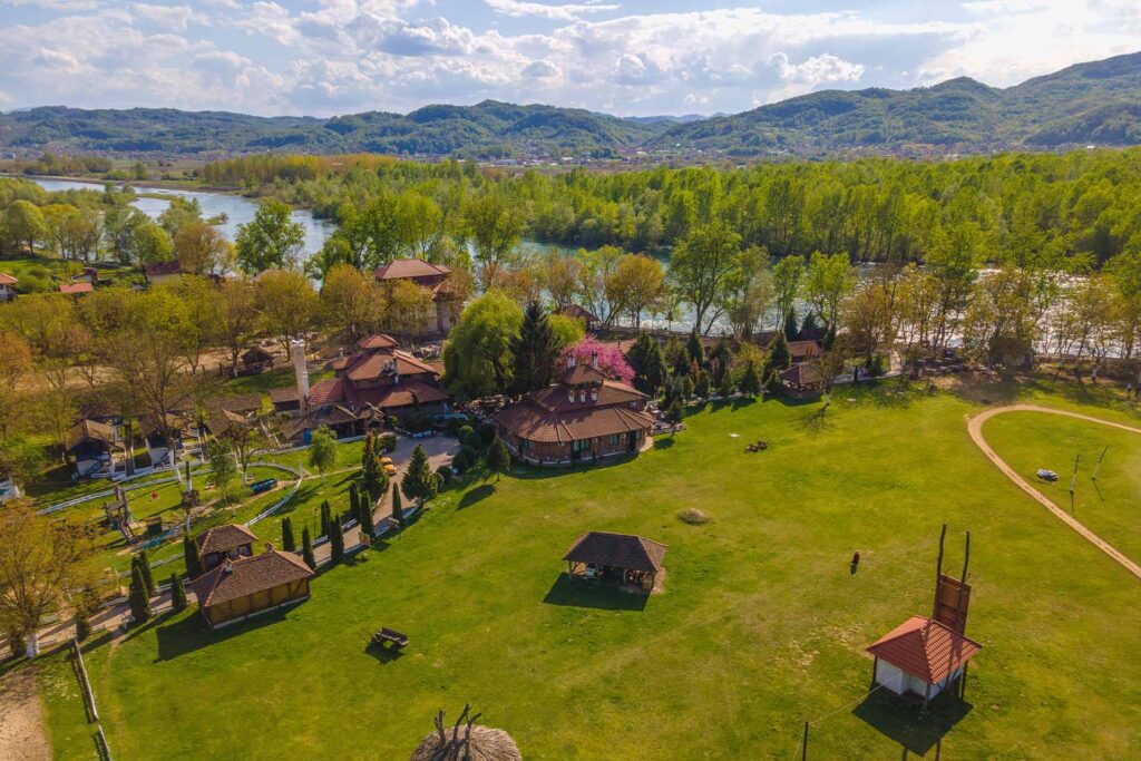 Kontakt - Etno selo Suncana reka